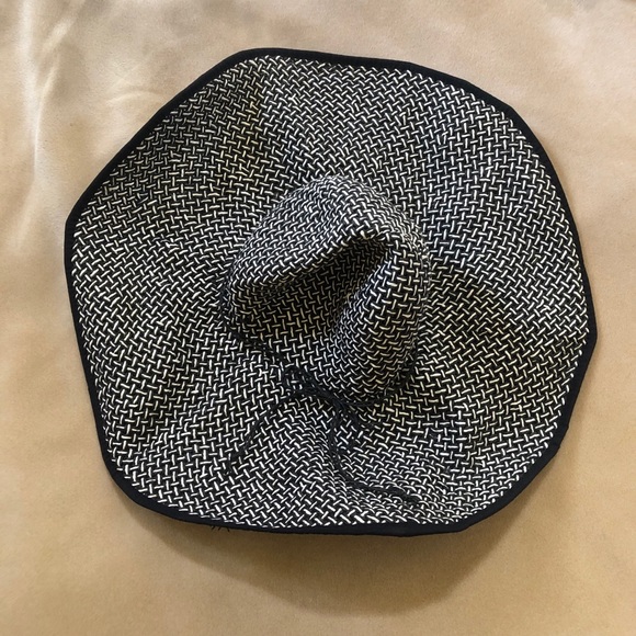 Accessories | Summer Paper Sun Hat Black And White | Poshmark